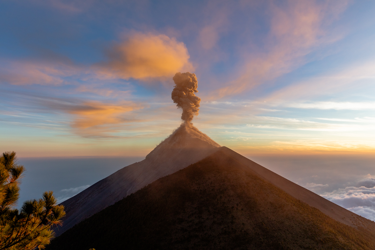 How to shoot great volcano pictures with Marcello Cavalcanti - f-stop Gear